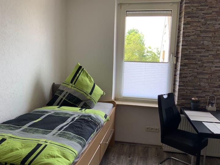 Privatzimmer In Ruhiger Lage - Oberhausen