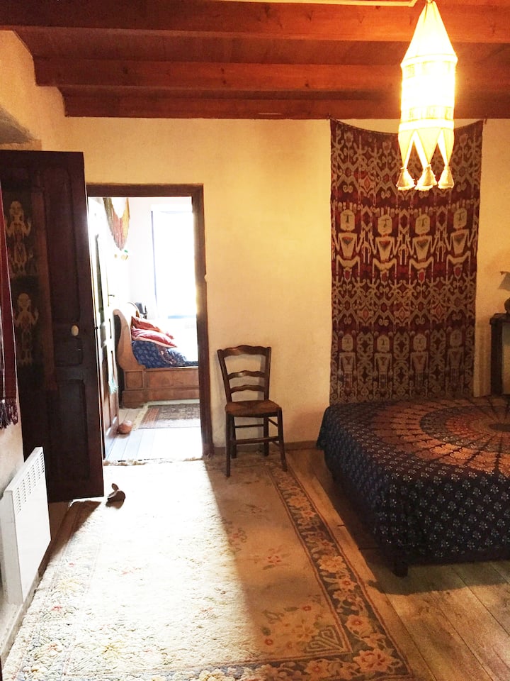 Two Rooms Linked With Double Beds And Own Bathroom - コルス