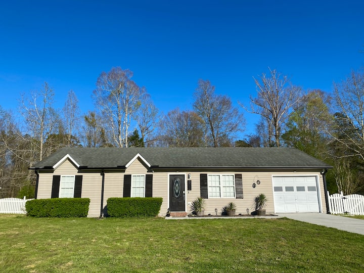 Gem Of Jacksonville, Near Nc Beaches&military Base - Jacksonville, NC