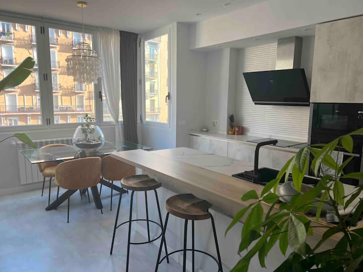 Awesome Remodeled Nordic Loft - Madryt