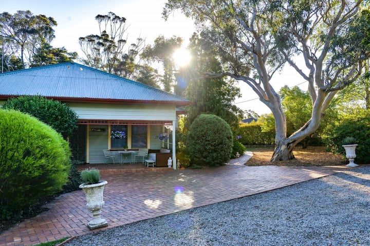 Chatelaine Valley Views, Blue Mountains Luxury - Blue Mountains
