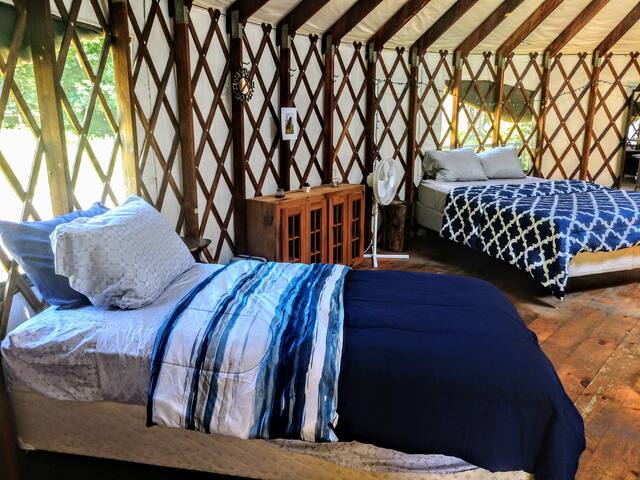 Top 10 Glamping Spots In New Hampshire, The USA | Trip101