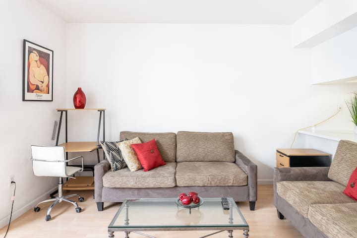 Sunny Contemporary1 Bed Condo - San Francisco, CA