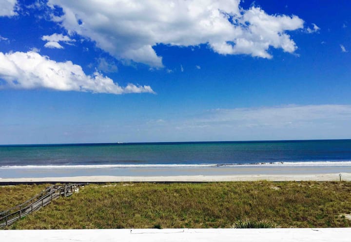 Oceanfront Condo! Dog Friendly! - Carolina Beach, NC