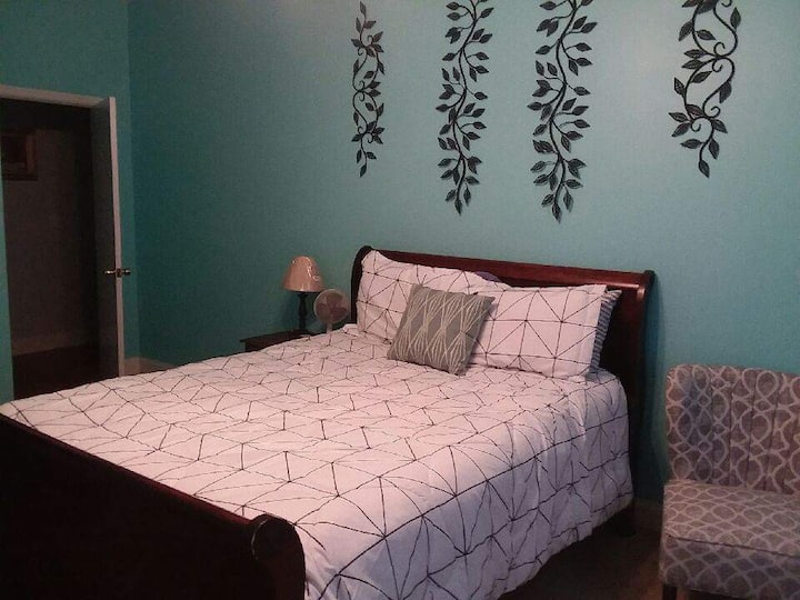 12th South: Private Bedroom, Bath, & Entrance - Nashville, TN
