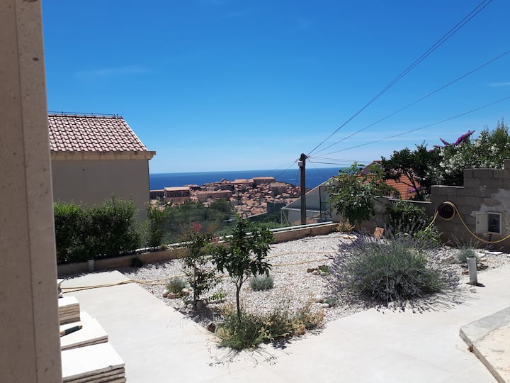 Elanza 2+2 - Dubrovnik