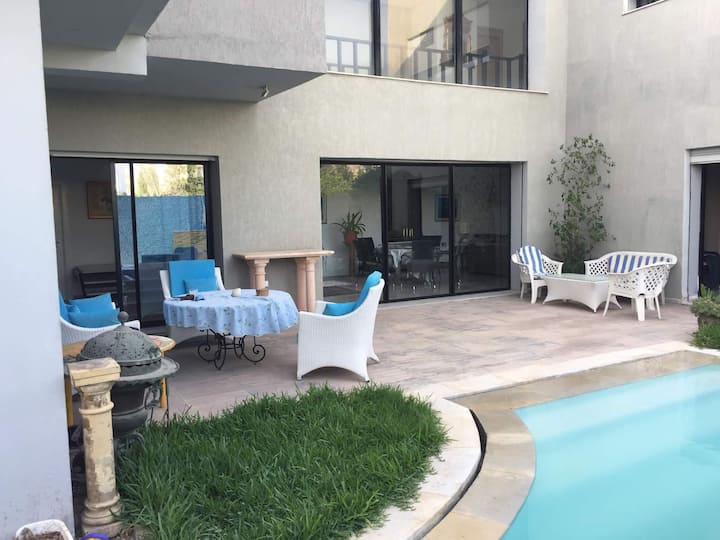Villa Contemporaine Avec Piscine - Tunis
