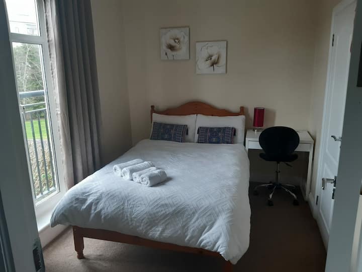 Bright Double En Suite (Close To Nuig&city Centre) - Oranmore