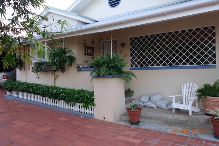 3 Bedroom Fully Equipped Home - Port of Spain
