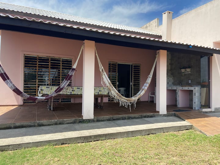 Casa De Veraneio Perto Do Mar - Laguna