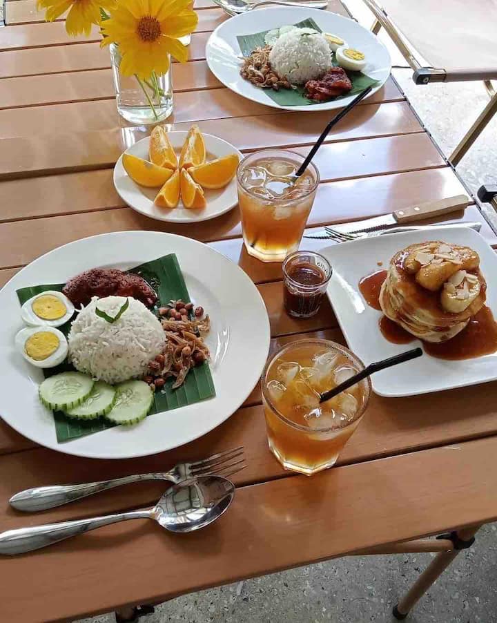 Kebun Lisdtari Farmstay (The Kabin) - Malaysia