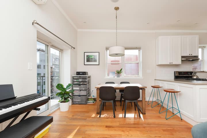 Airy Private Bedroom In Clinton Hill - New York, NY
