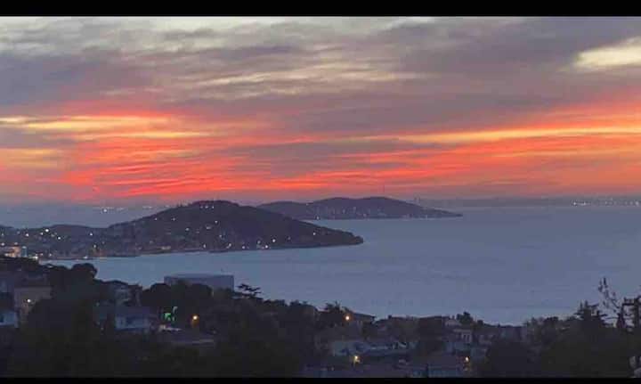 Detached House With Istanbul View - Adalar