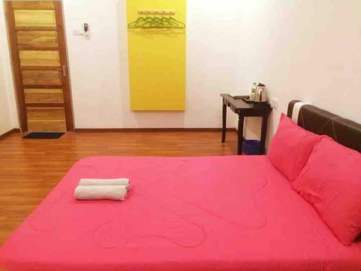 Deluxe 1 Queen Bed - 馬蘭