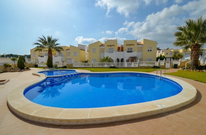 Lovely 3 Bedroom  2 Bathroom, 2 Terraces Apartment - Costa Blanca