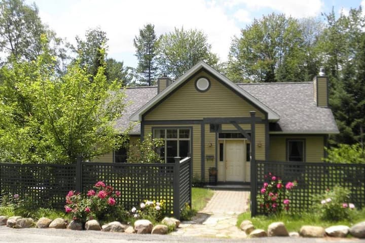 Home In Lake Placid Village Walk To Main St. - Lake Placid, NY