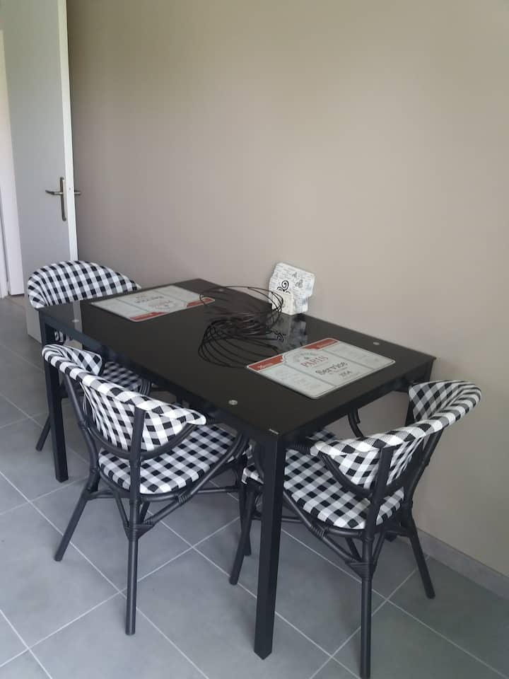 Appartement Dans Maison à Louer - Yffiniac