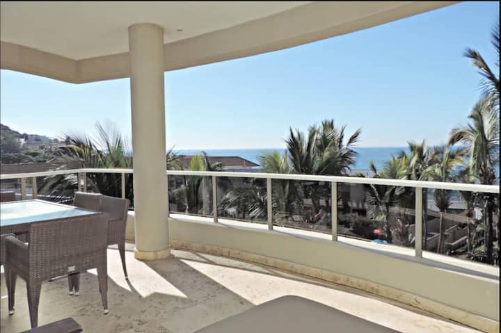 Beachfront Apartment Ballito Manor- Willard Beach - Dolphin Coast
