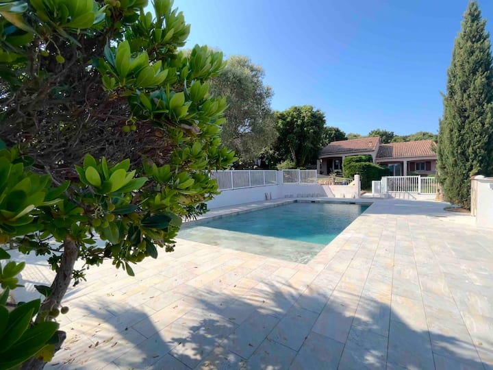 Villa F3 Avec Piscine à Partager, Pinarello - Plage de Pinarellu