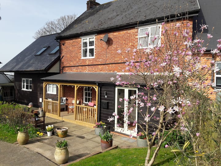 Airbnb Hastings, In The Heart Of 1066 Country. - Hastings