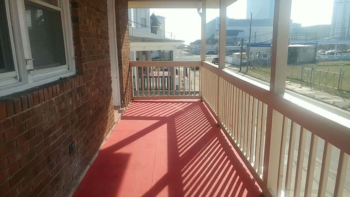 “The Retreat” With Two Balconies Free Parking - Brigantine, NJ