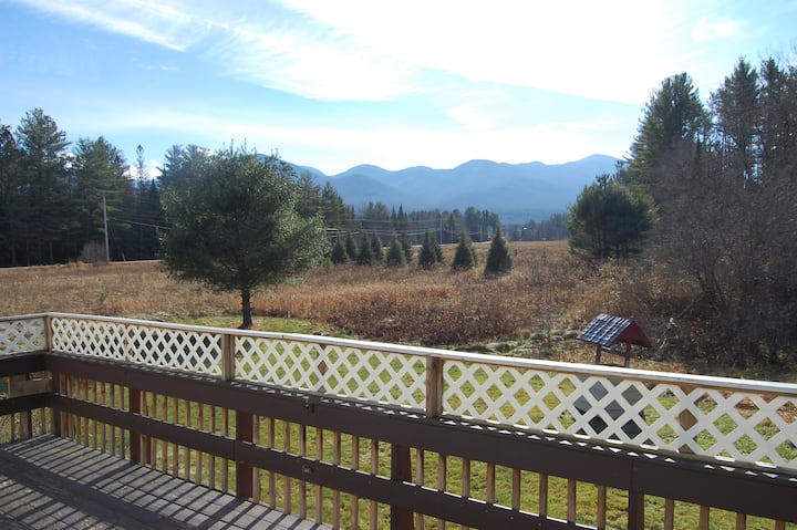 Franconia Notch Retreat With Jacuzzi - Franconia, NH