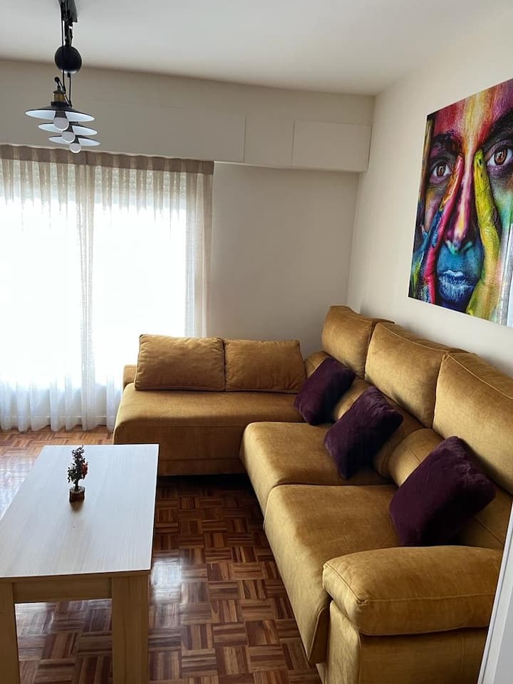 Piso Exterior, Luminoso Con Terraza. - Madrid