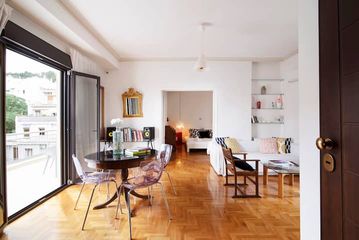 Renovated Penthouse With Stunning Views - Греция