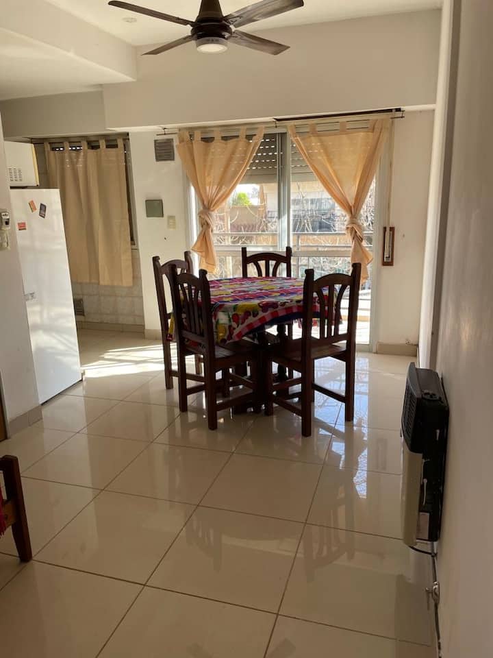 Cómodo Departamento. Excelente Ubicación - 科隆