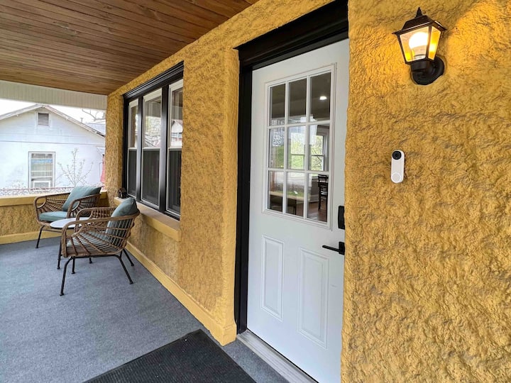 3 Bedroom House On Ravine - Charleston, WV