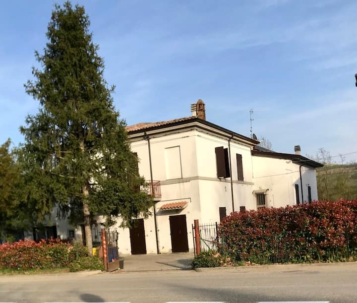 Castrocaro House “Le Farfalle” Per 2 - Forlì