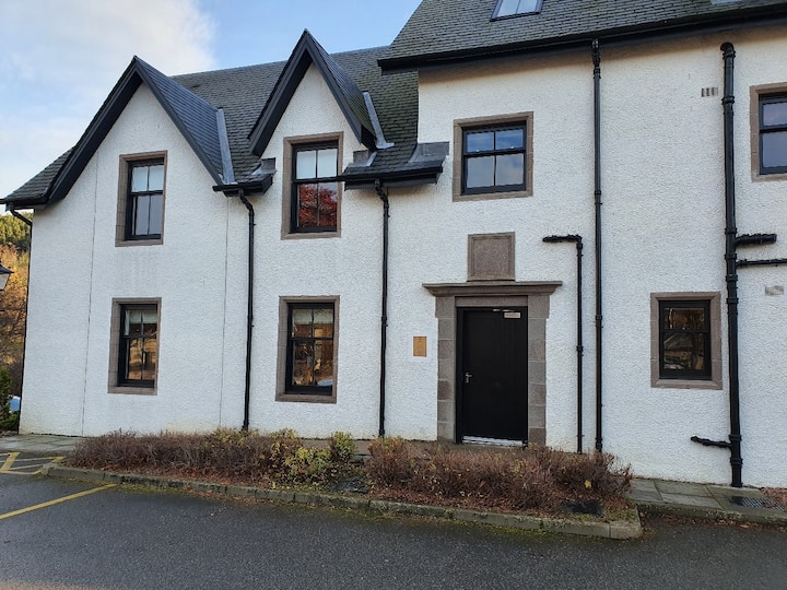 Welcoming And Comfortable Base To The Cairngorns. - Ballater