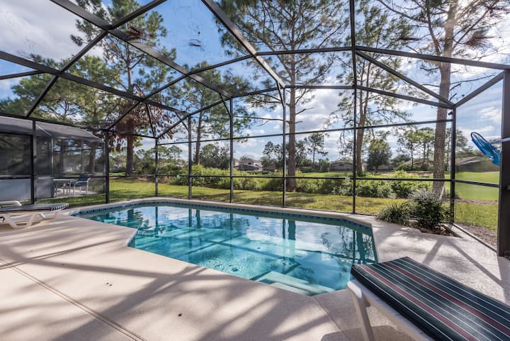 Pool Home Located On The Golf Course - Hidden Gem! - Davenport, FL