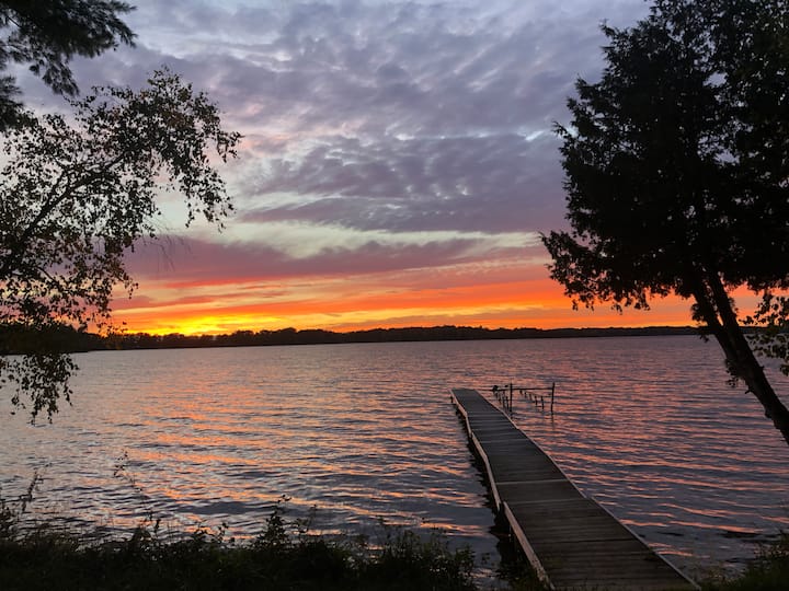 Green Lake Retreat~ Lakefront Home #Pstr23-046 - Interlochen, MI