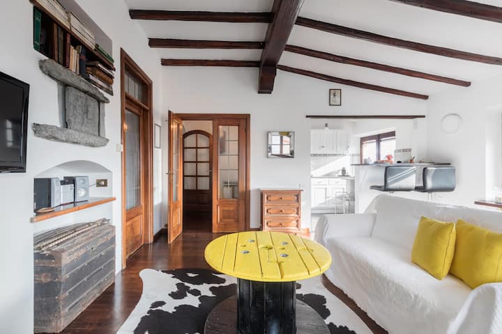Vista Menaggio Centro—apartment In Historic Hostel - Menaggio