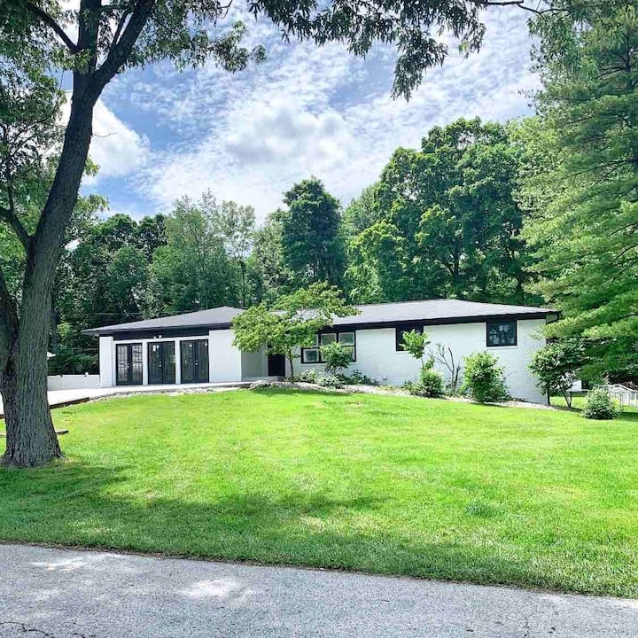 Carmel Lodge-by Grandpark, Indy<10mi - Carmel, IN