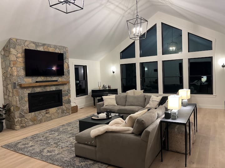 Beautiful New Home - New London, NH
