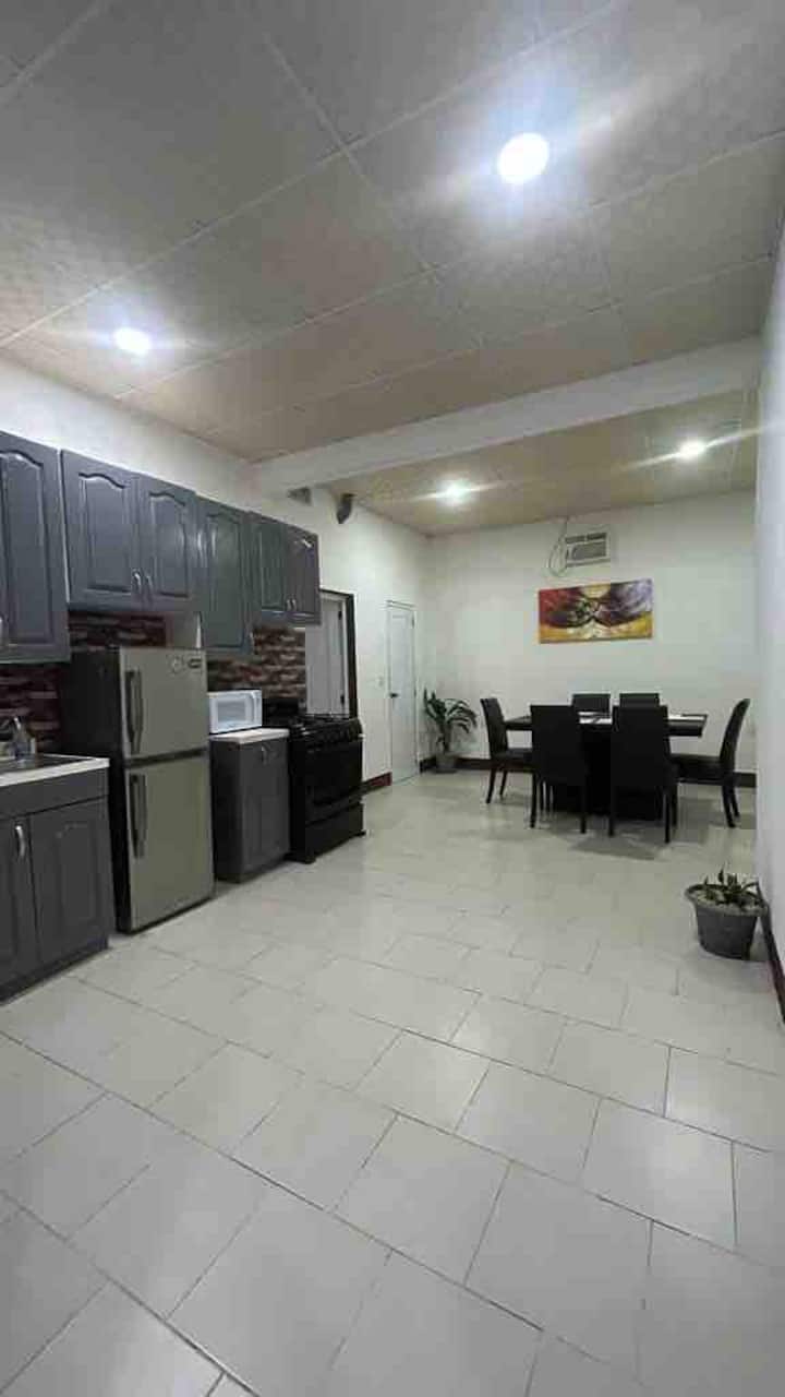 Puerto Barrios Cozy Apartment 1 - Puerto Barrios