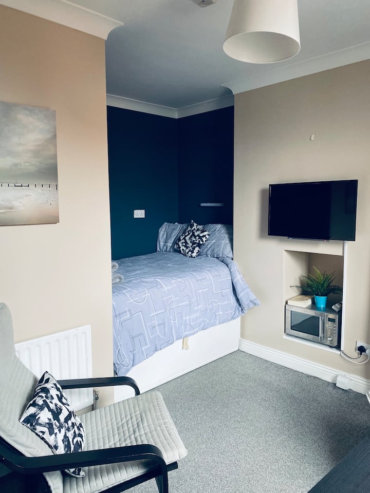 Small Studio Flat - Dublin