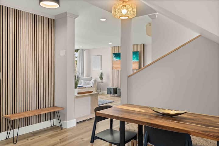 Luxe Turtle Bay Condo | Walk-out Golf & Hot Tub - Laie, HI