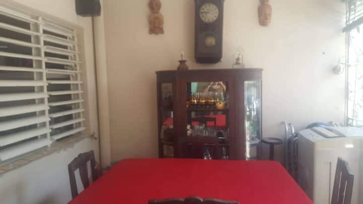 Casa Delfin Y Elena.
Una Mano Amiga En Camagüey - Cuba