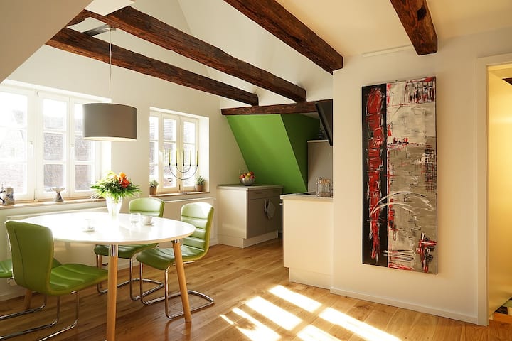 Modern Holiday Apartment Amidst The Vineyards - Bad Bergzabern