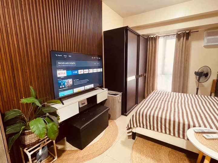 Comfy Unit In Makati With Netflix & Fast Internet - Makati