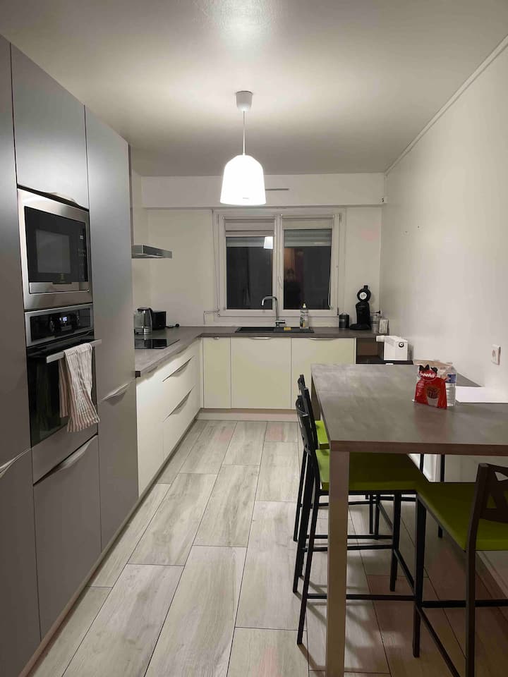 Superbe Appartement Avec Place De Parking Gratuit - Strasbourg