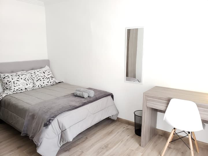 Departamento Centro Cuenca, 6 A 15 Personas - Cuenca