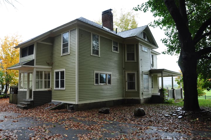 Farmhouse: Historic Beauty And Comfortable Updates - Cooperstown, NY
