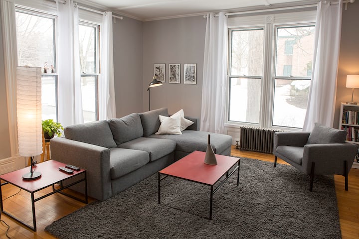 House On The Town Green - The Berkshires, MA