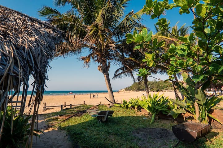On The Beach 2 Bedroom Dhow Cabin W Ac - Mozambique