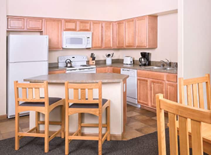 One-bedroom Deluxe At Worldmark Steamboat Springs! - 스팀보트 스프링스