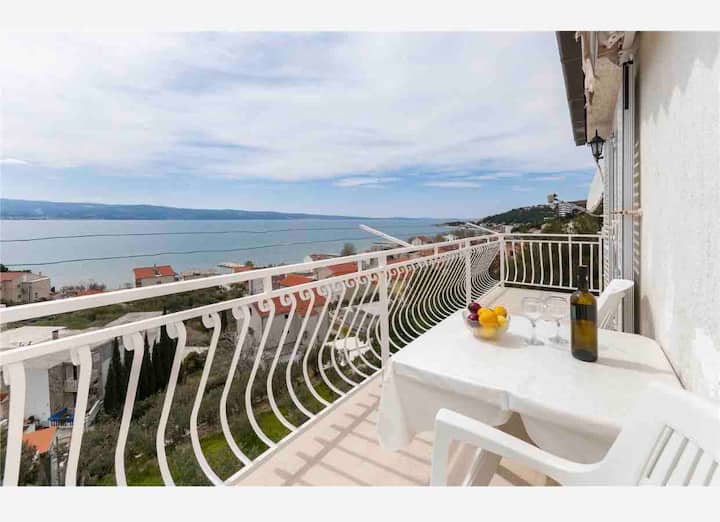 Apartment Seaview - Omiš